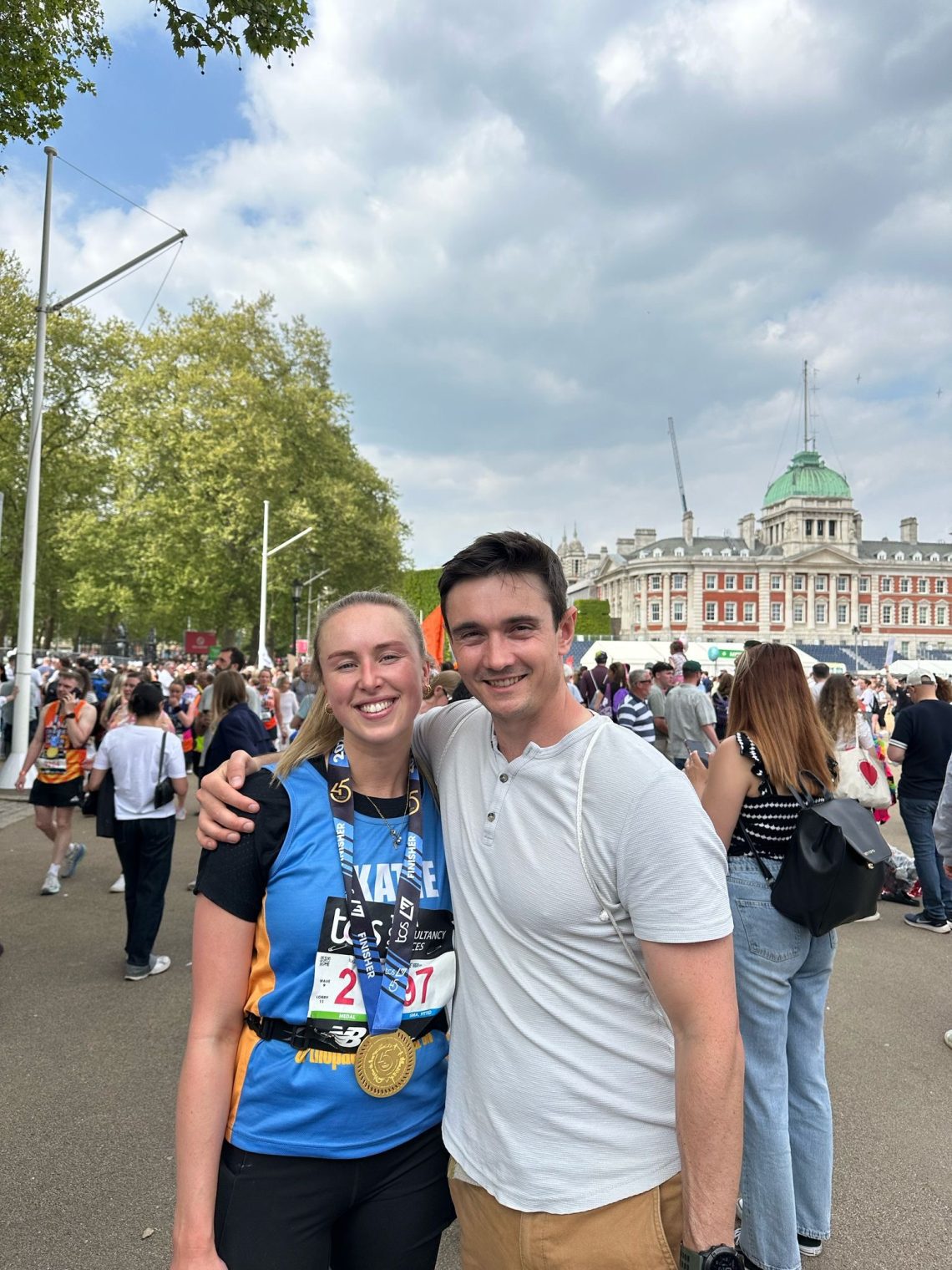 Local runner overcomes knee condition in London Marathon challenge ...
